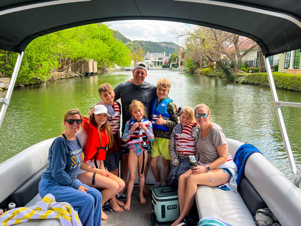 Top Outdoor Family Activities in Austin | Wake Riderz Boat Rentals